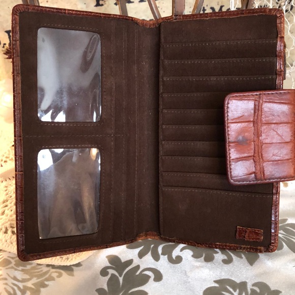 mundi | Bags | Vintage Mundi Wallet Classic | Poshmark